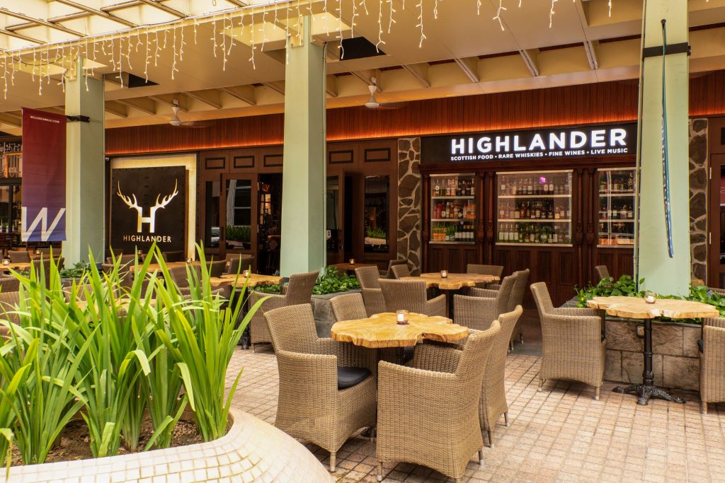 Highlander Bar: The Scottish Experience in the Heart of Singapore ...